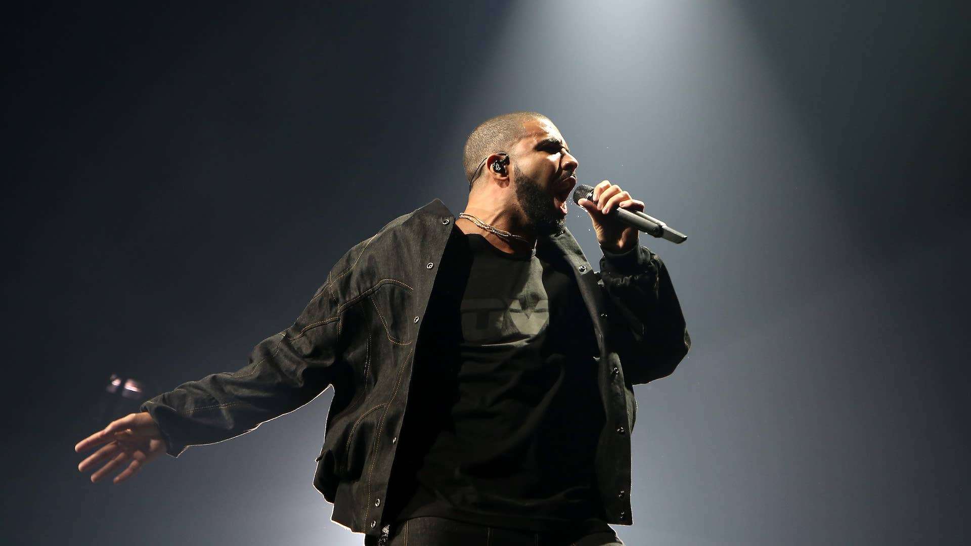 The Craze of OVO Clothing: Fashionable and Fabulous - AMLP Verse